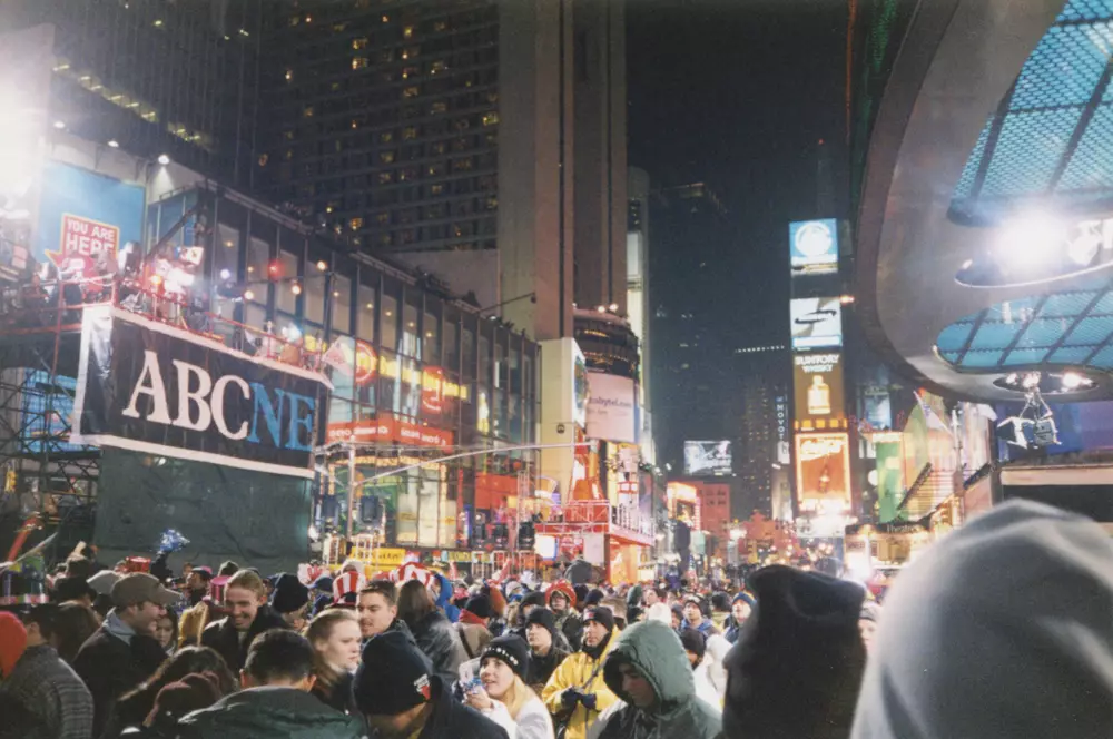 नव वर्ष की पूर्व संध्या 1999-2000_-_Times_Square