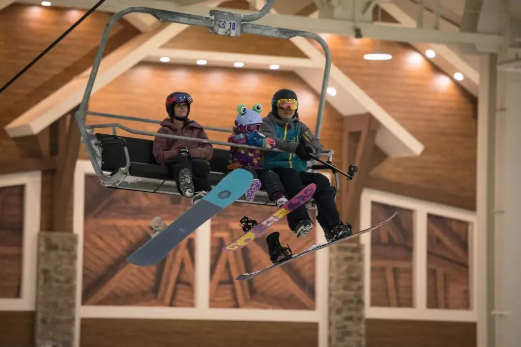 Big SNOW, American Dream Mall, жабык лыжа, шалбаалуу жерлер