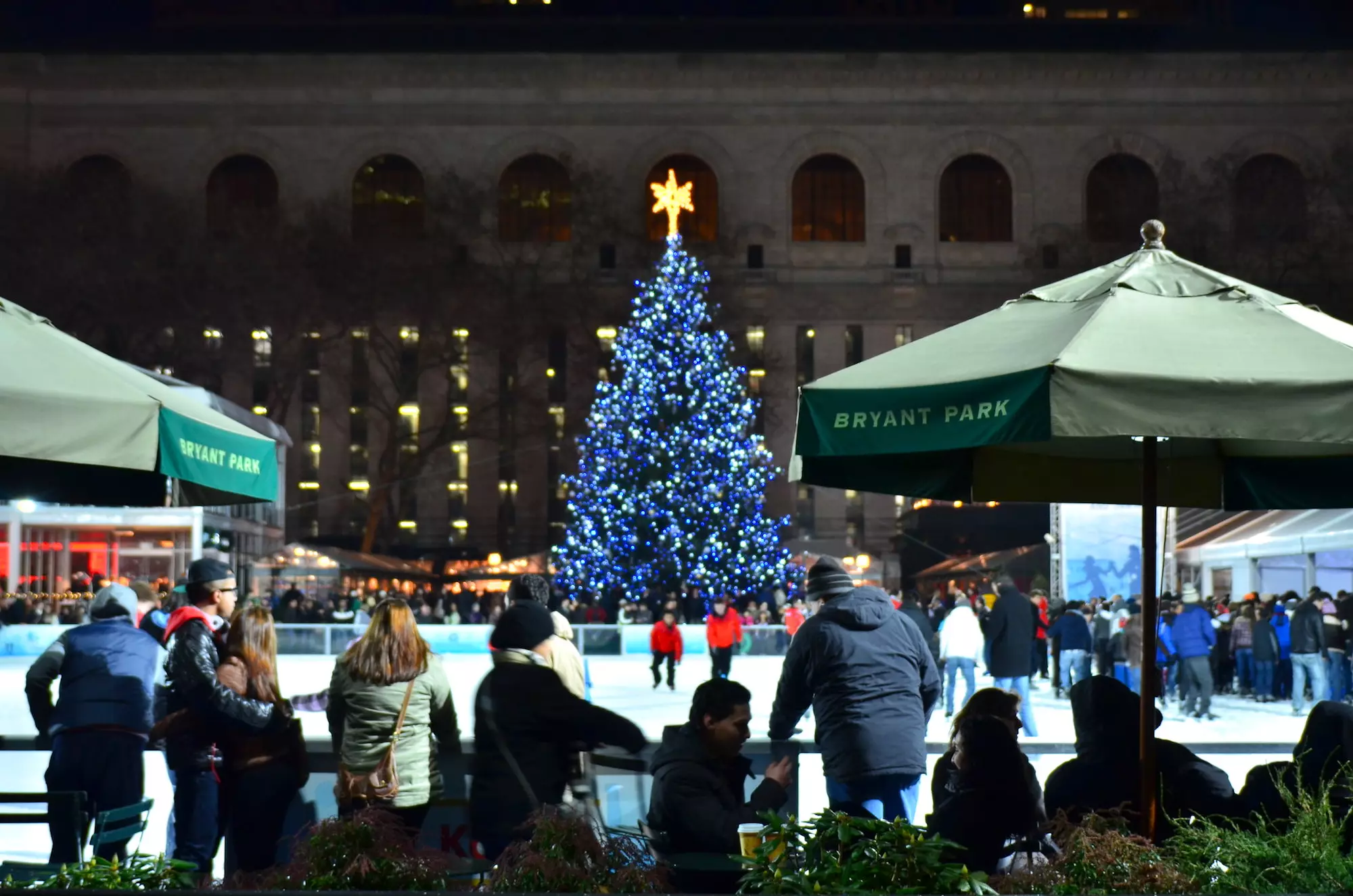 15 holiday tree sa NYC na wala sa Rockefeller Center 76432_8
