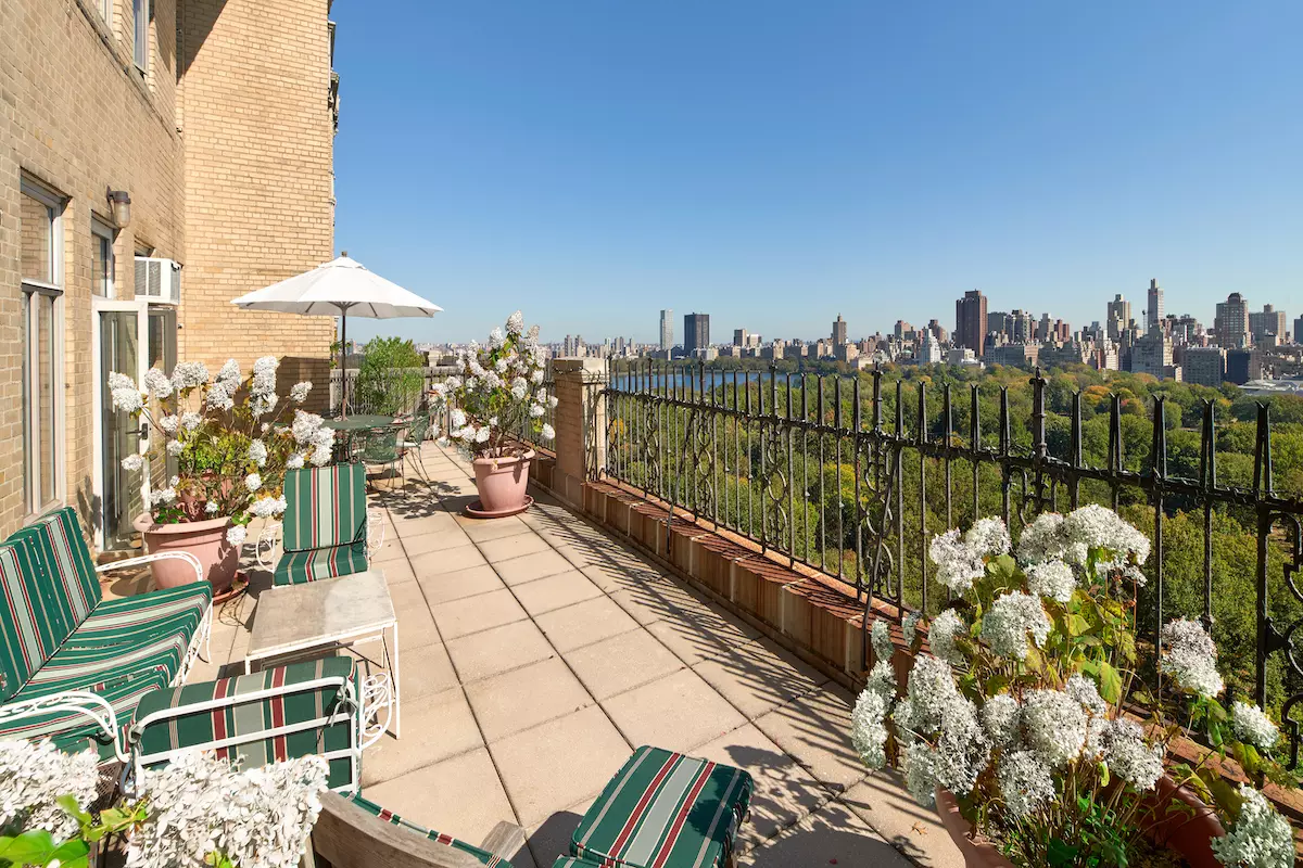 211 Central Park West, Beresford, Upper West Side, รายการที่น่าสนใจ, Phyllis Newman, Adolph Green