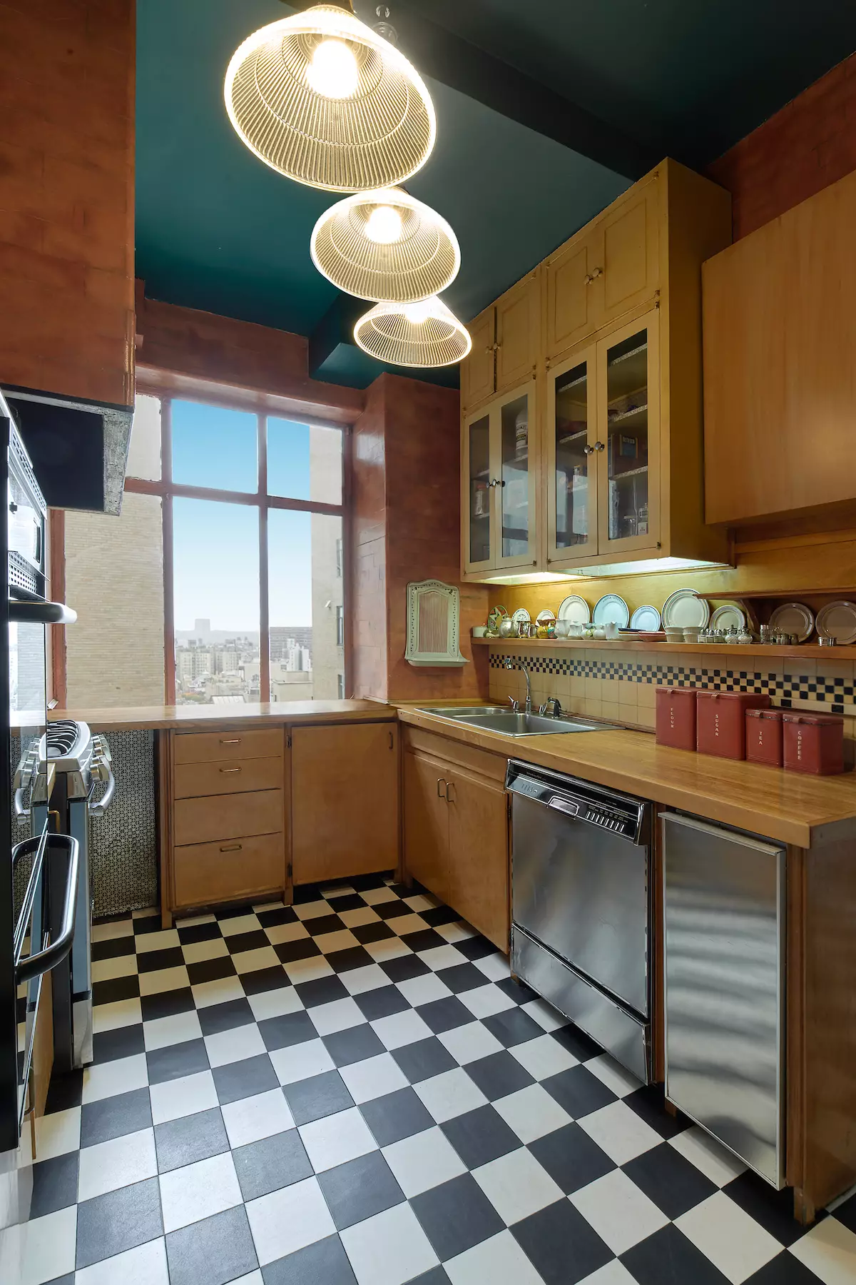 211 Central Park West, Beresford, Upper West Side, cool listings, Phyllis Newman, Adolph Green