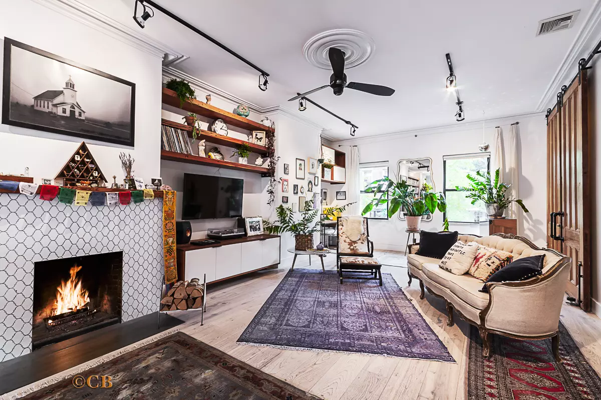 $3M Greenpoint townhouse har et gjestestudio bak og en separat leilighet på toppen 8068_1