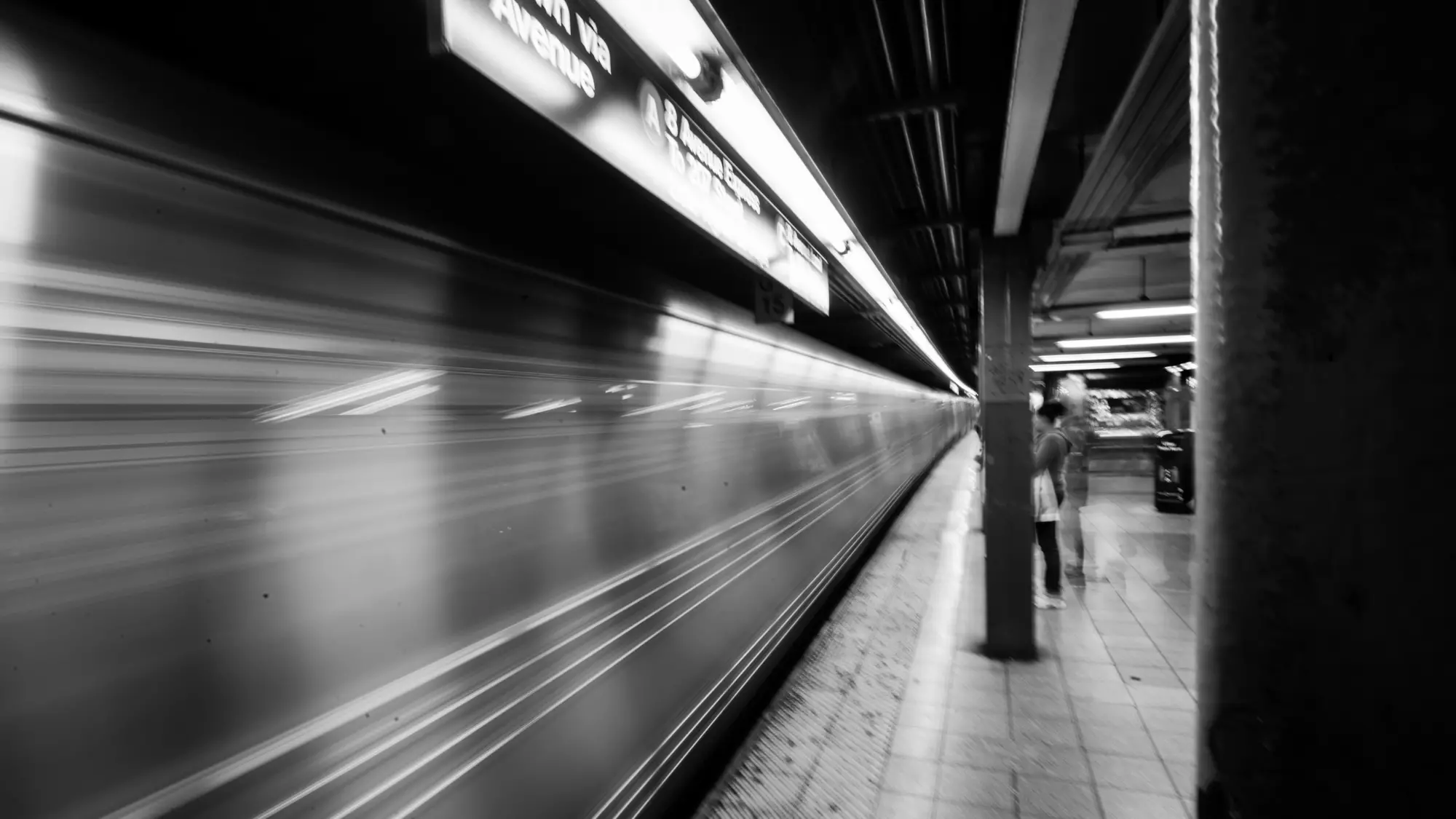 Il rapporto MTA afferma che la velocità della metropolitana dovrebbe essere aumentata del 50%. 8303_1