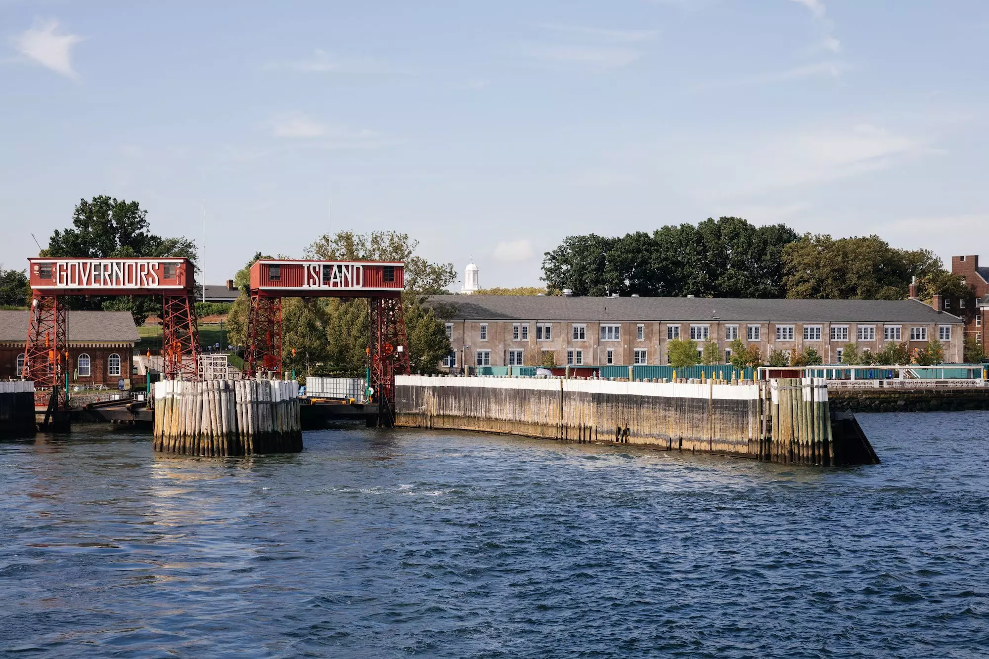 Gouverneur Island kritt säin éischte Joer-Ronn Heem fir d'Konscht 8455_7