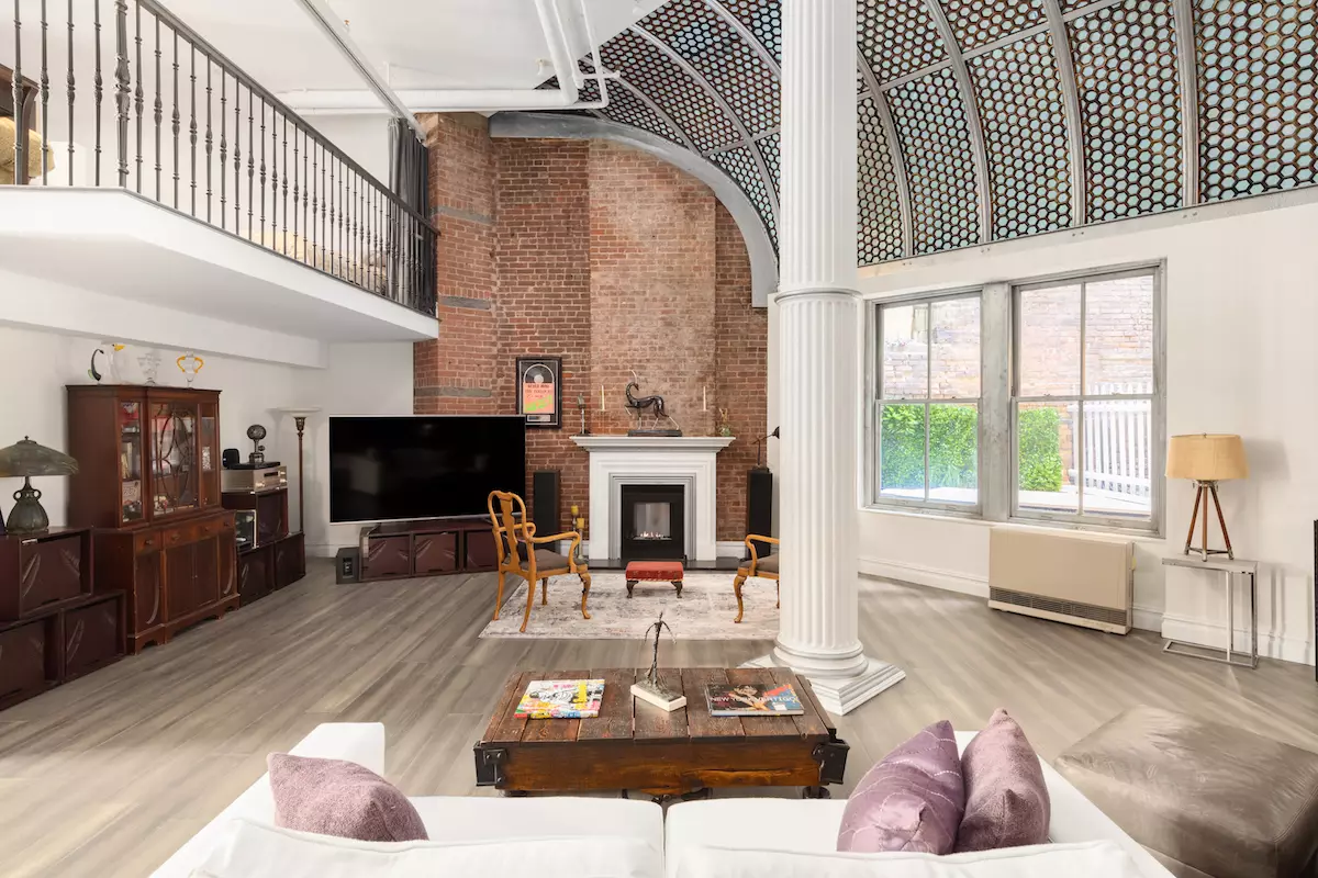 Tus thawj honeycomb skylight ci ntawm no $ 2.65M Soho loft 8459_1