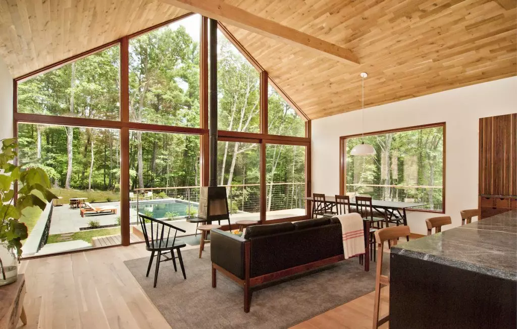 Rumah terakhir yang tersedia di 'komunitas lingkungan' bagian utara Hudson Woods meminta $ 1,18 juta