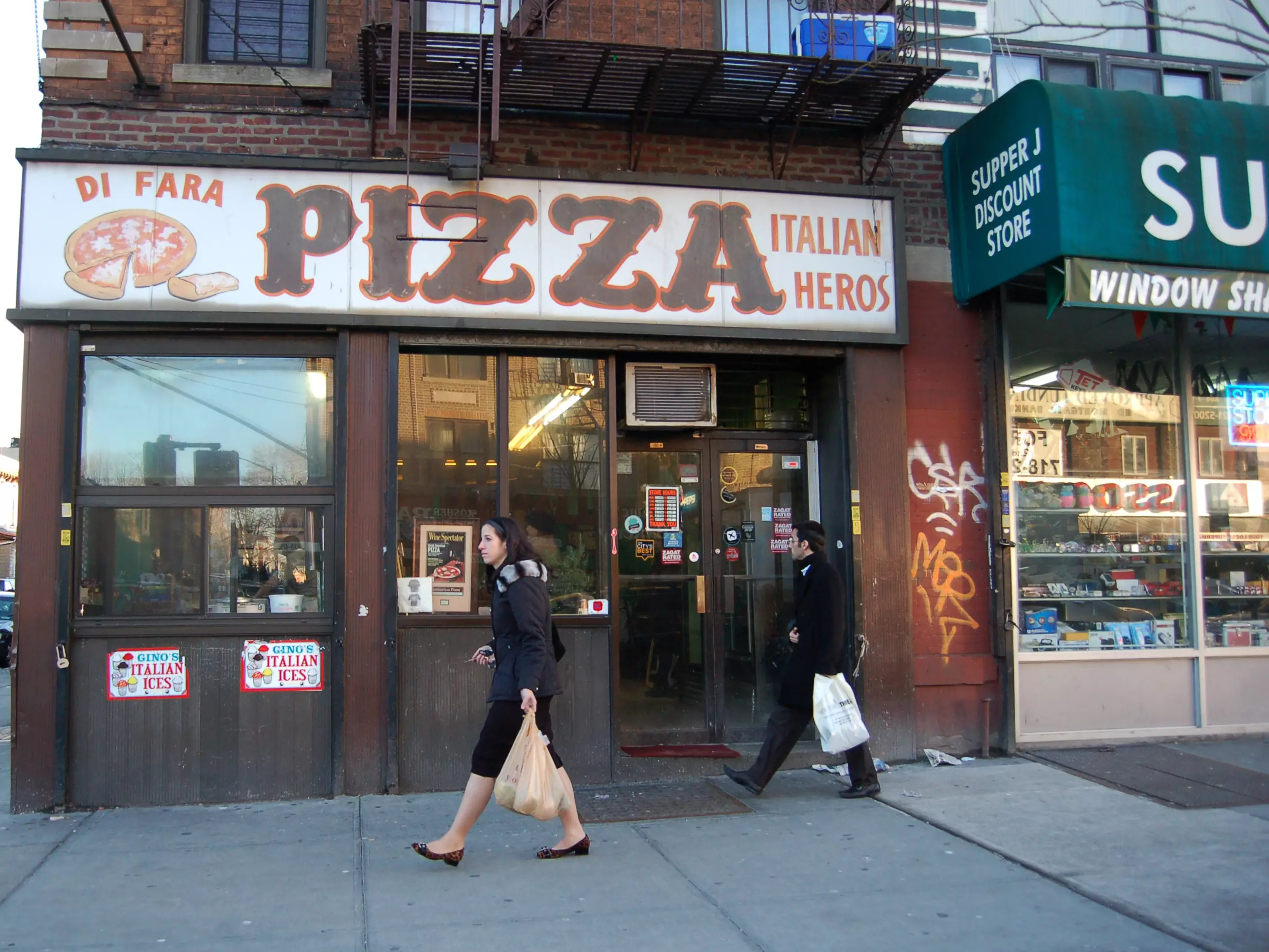 De Blasio schwört, die legendäre Pizza Di Fara nach Steuerbeschlagnahme zu retten 8753_1