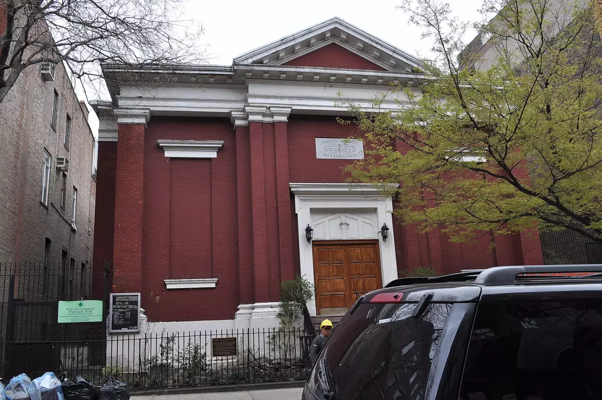 Découvrir les histoires derrière les synagogues négligées du centre-ville 8862_2