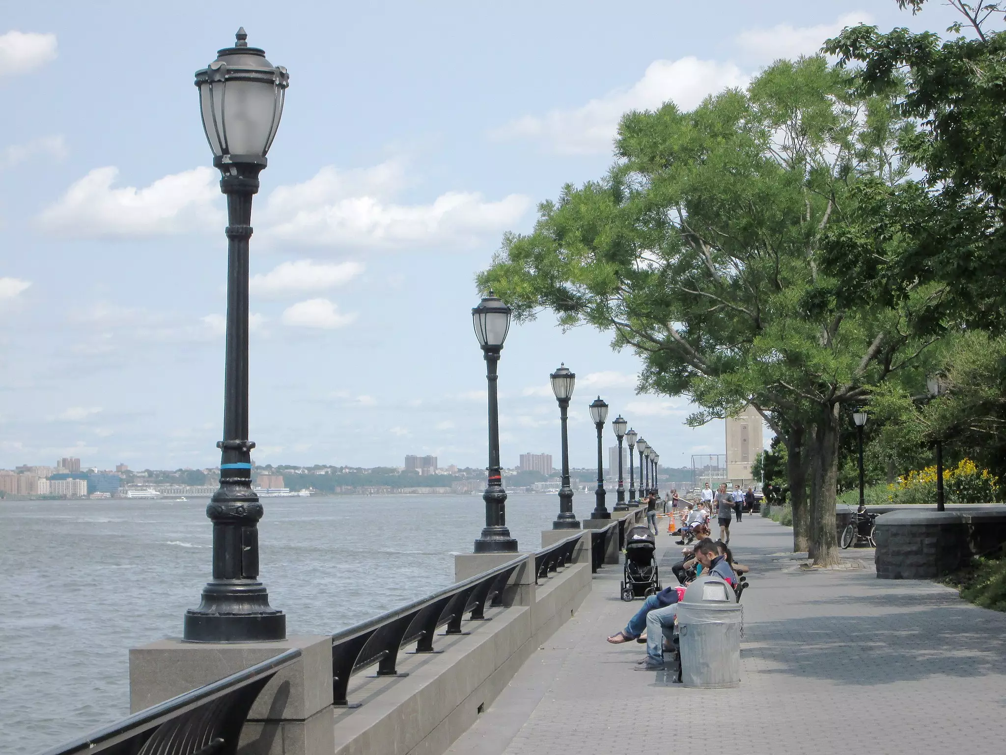 Sākas mākslinieka meklēšana, lai izveidotu viesuļvētras Marijas memoriālu Batteriparksitijā 8880_1