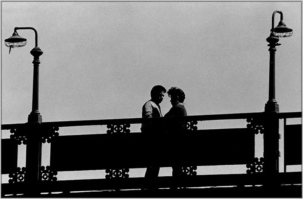 Urban Romance: Ang photographer nga si Matt Weber nakakuha sa mga dekada sa gugma sa subway 89065_2