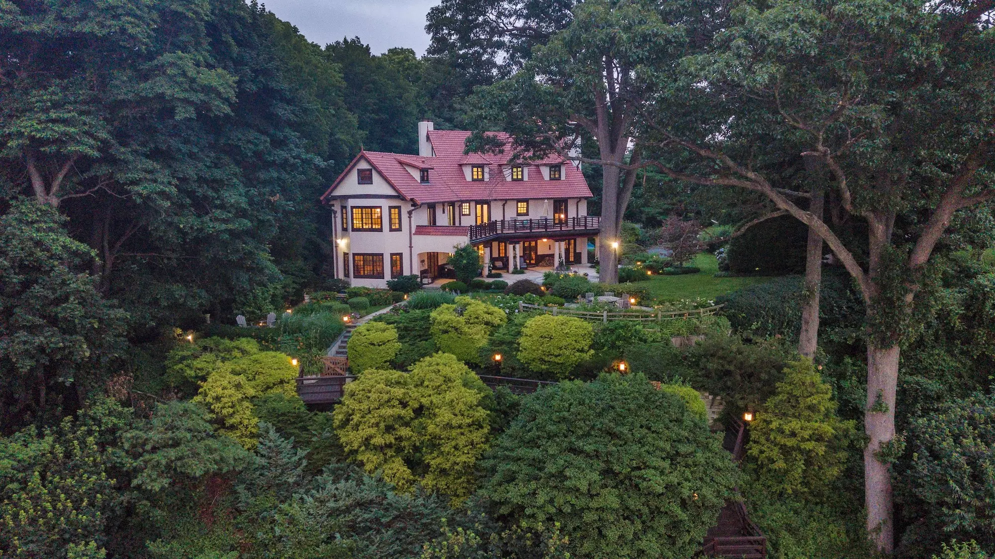 Ang dating Long Island mansion ng kompositor na si John Philip Sousa ay naghahanap ng bawas na $9M 9246_2