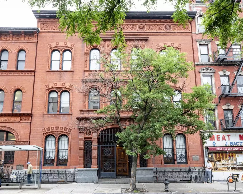 The Wing, поліклініка Stuyvesant, 137 Second Avenue, East Village