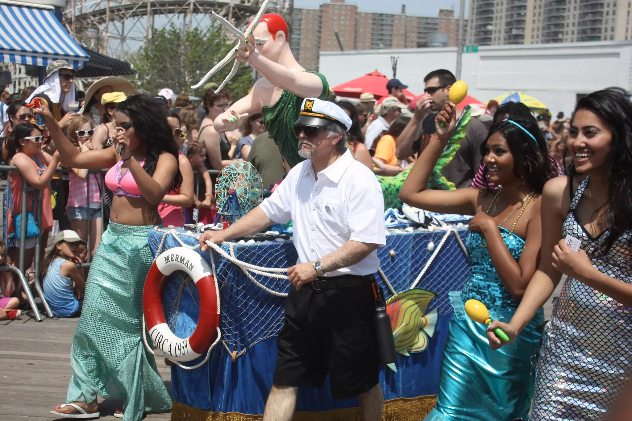 Ngrameke wiwitan resmi musim panas ing Coney Island Mermaid Parade akhir minggu iki 9409_1