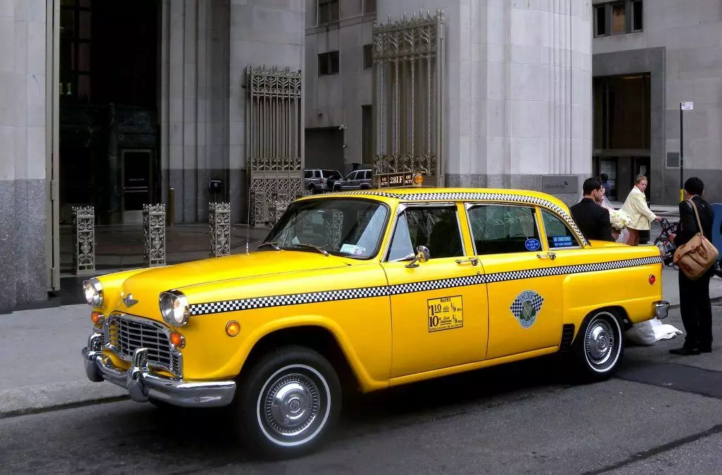 Taksi meteran NYC berusia 110 tahun bulan ini