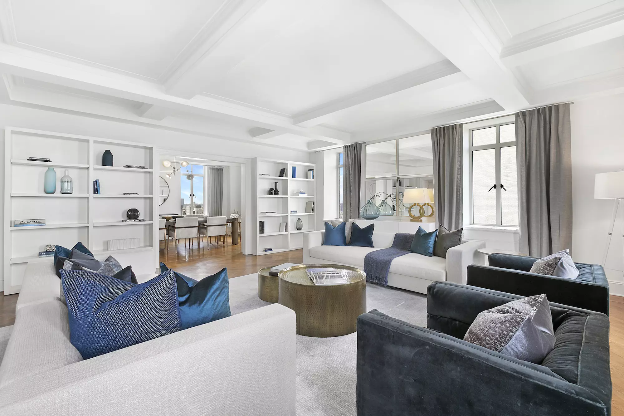 O antigo apartamento de Diane Keaton em San Remo retorna por US $ 14,5 milhões com desconto 9681_1