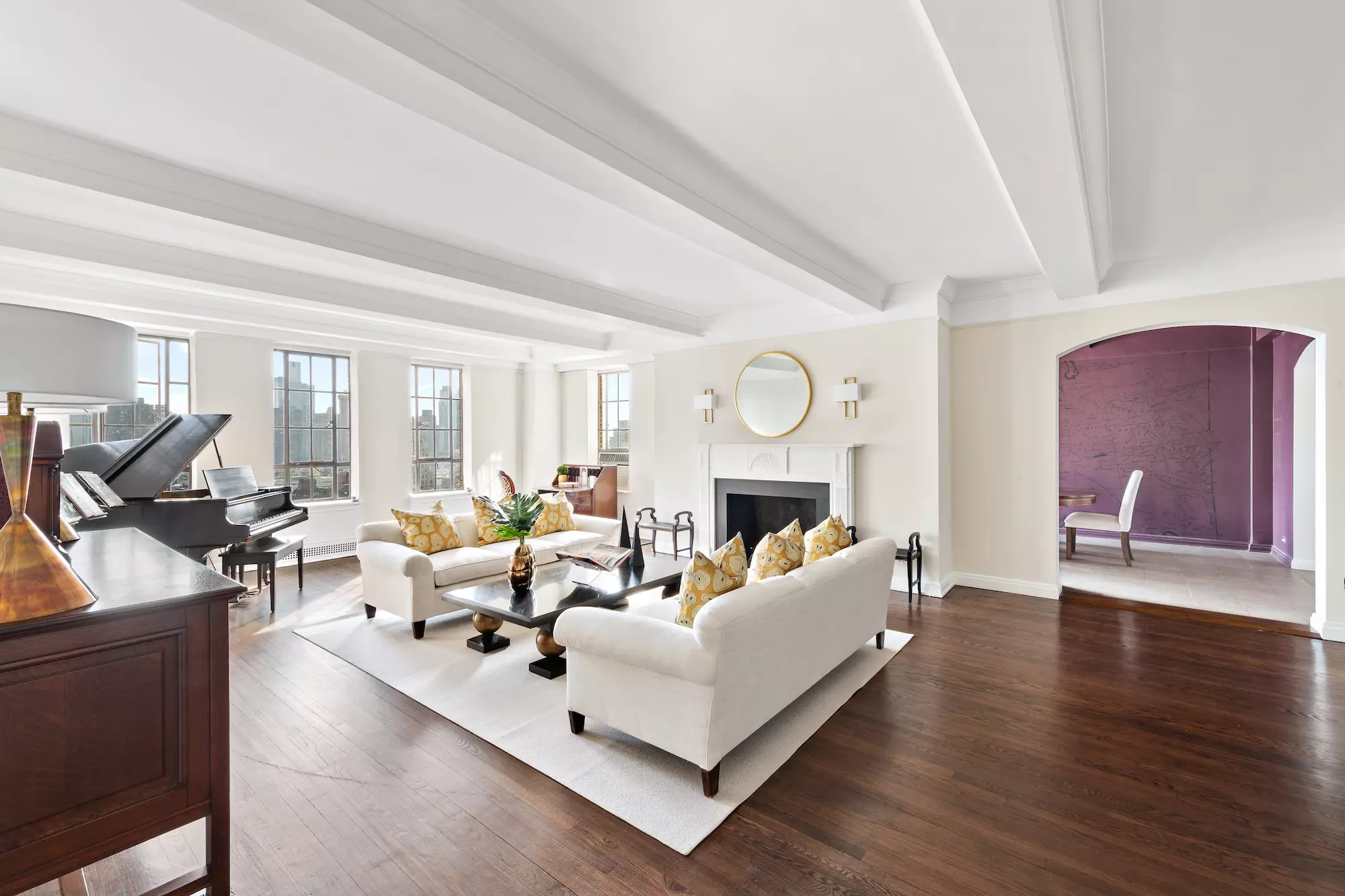 Elegance un brīva telpa raksturo šo 4,35 miljonu dolāru vērto dzīvokli ikoniskajā Vendome parkā 999_1