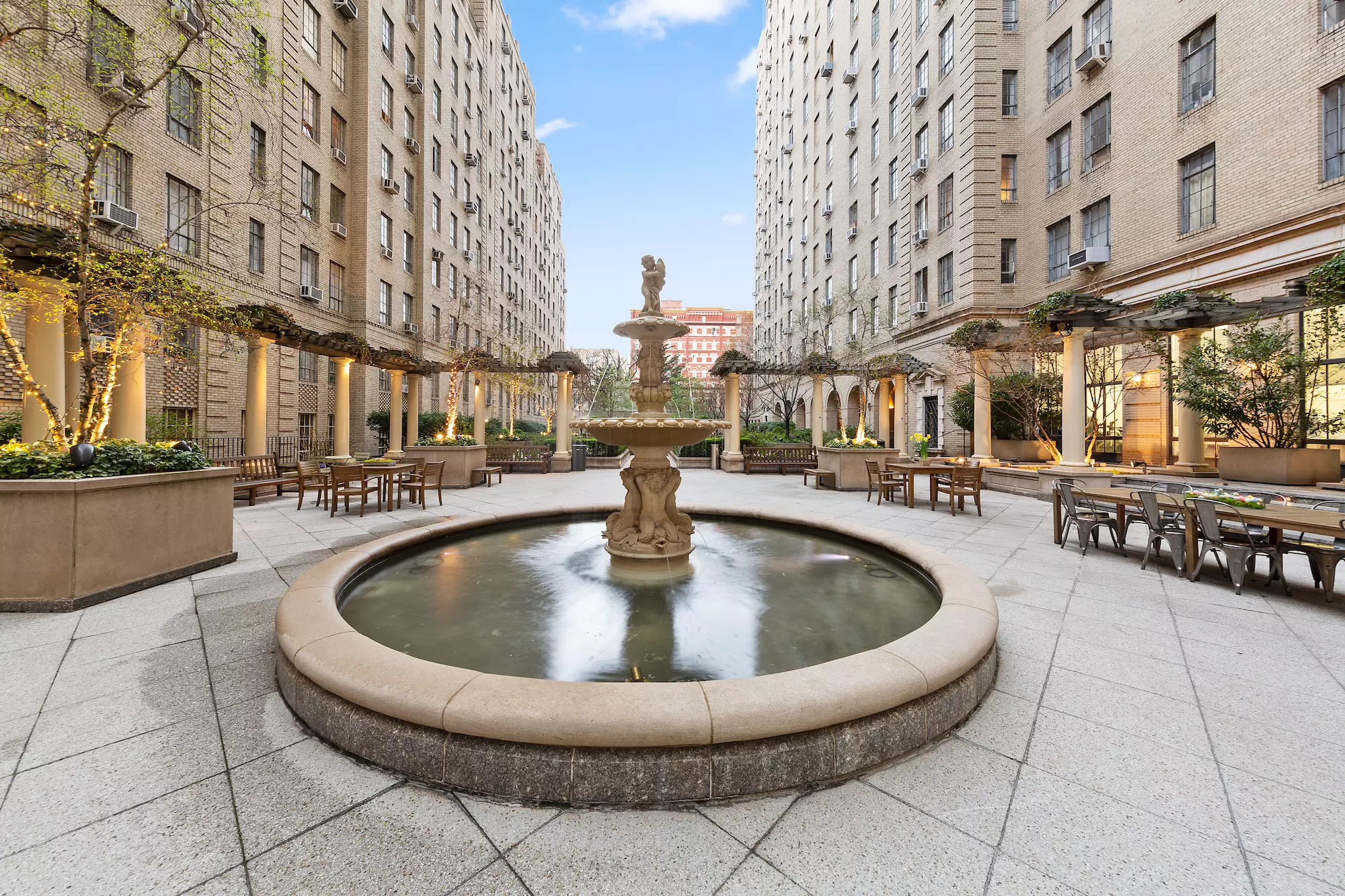 Elegantie en ruimte om te sparen definiëren dit appartement van $ 4,35 miljoen in het iconische Parc Vendome 999_8